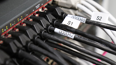 Kabelmarkierer auf Rolle und Bogen | Hier kaufen